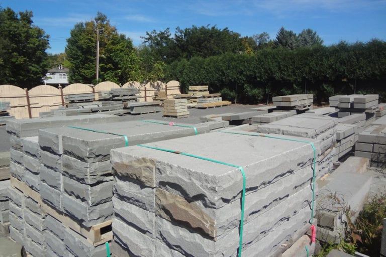 Sawn Thermal Rockface Bluestone Steps - Wicki Wholesale Stone, Inc.